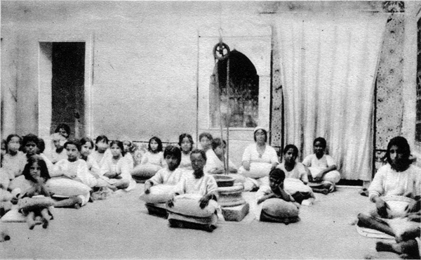 On the Internet: Tunisian Chebka Lace | LaceNews