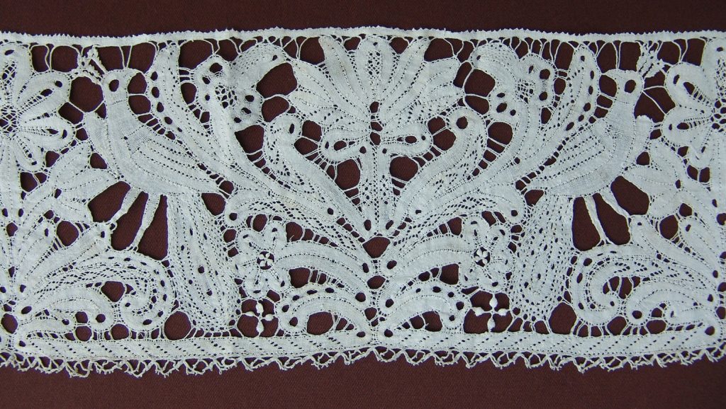 Lace of the Month: Milanese – May 2011 | LaceNews
